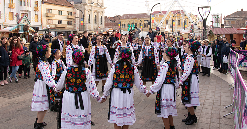 Dansuri populare românești în #OrasulFaptelorBune 2019 | Radio ZU