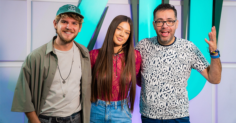 VIDEO: Misha Miller a venit pentru prima oară la ZU. Artista și-a făcut ...