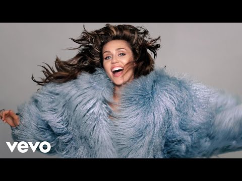 Pharrell Williams & Miley Cyrus - Doctor (Work It Out) | videoclip ...